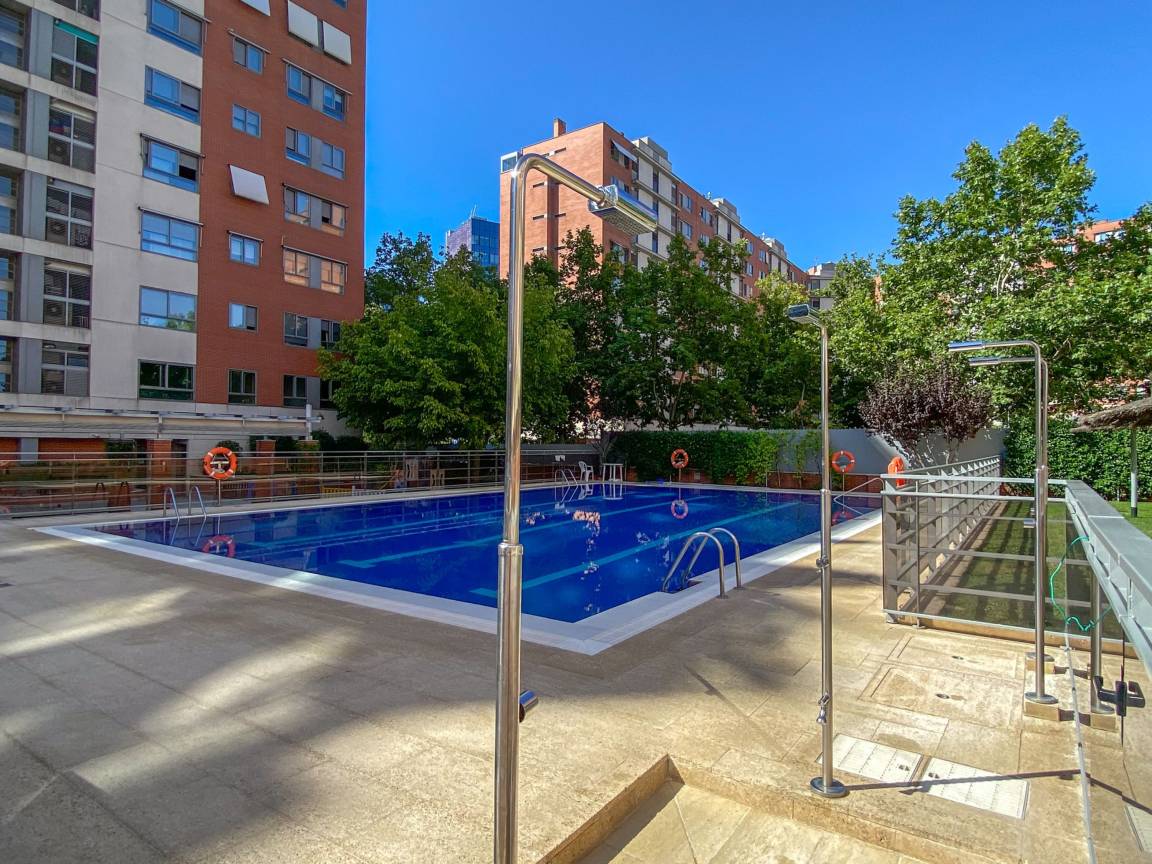 65 M² Apartamento ∙ 2 Habitaciones ∙ 5 Huéspedes - Getafe