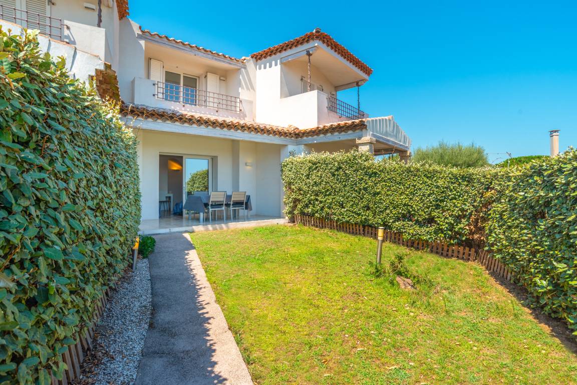 60 M² Ferienhaus ∙ 2 Schlafzimmer ∙ 6 Gäste - Olbia