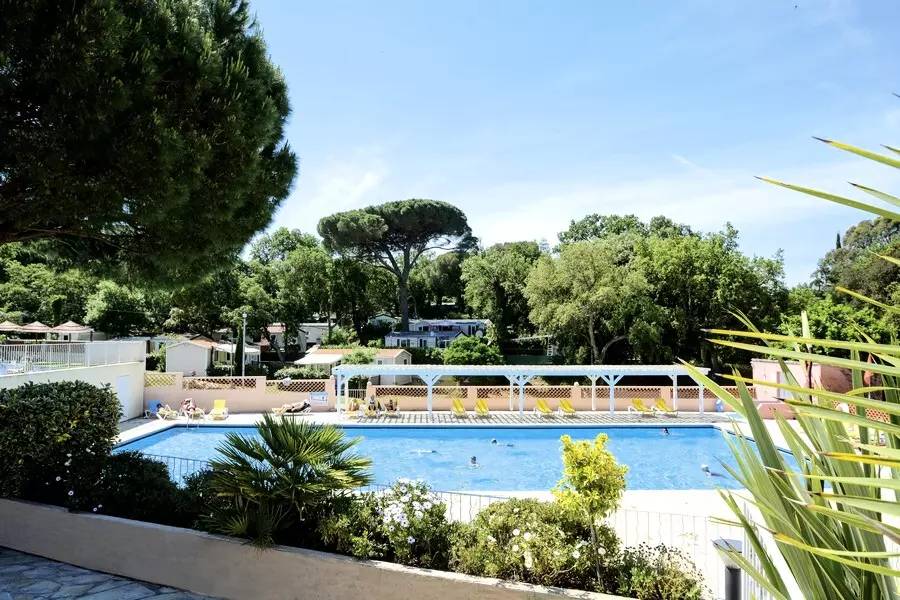 30 M² Mobil-home ∙ 3 Chambres ∙ 8 Personnes - Grimaud
