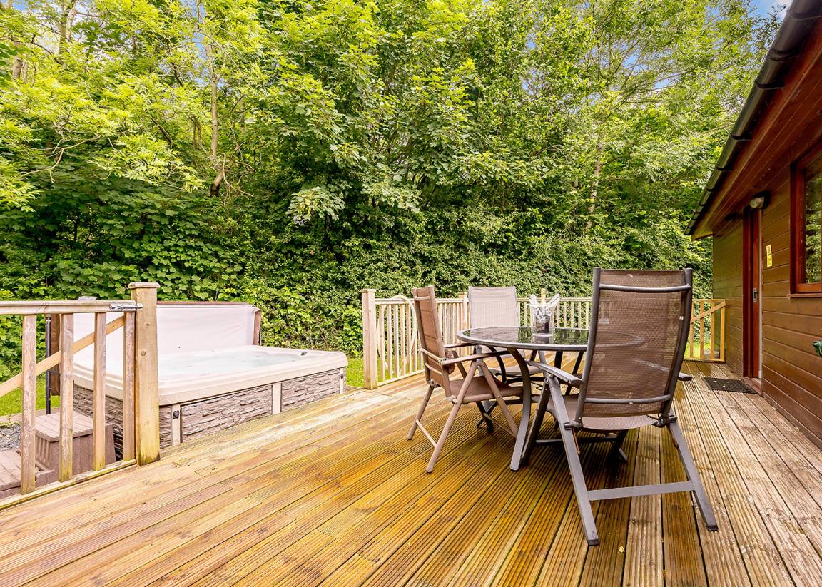 Chalet ∙ 2 Bedrooms ∙ 4 Guests - Cartmel