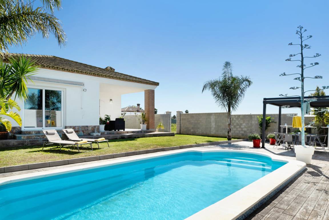 100 M² Ferienhaus ∙ 3 Schlafzimmer ∙ 8 Gäste - Chiclana de la Frontera