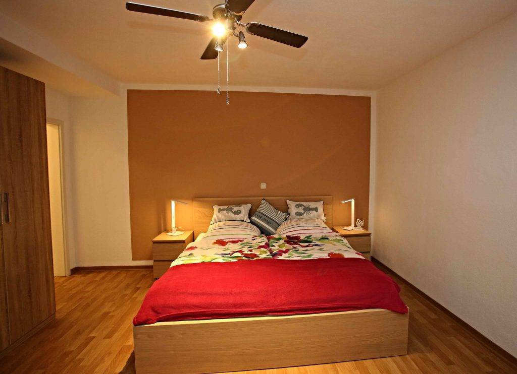 100 M² Ferienwohnung ∙ 3 Schlafzimmer ∙ 4 Gäste - Alzey