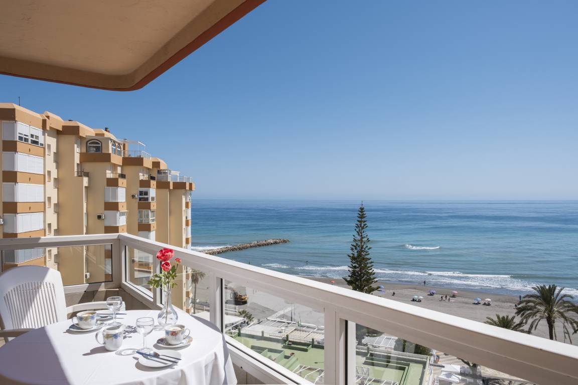 60 M² Apartamento ∙ 2 Habitaciones ∙ 5 Huéspedes - Torrox