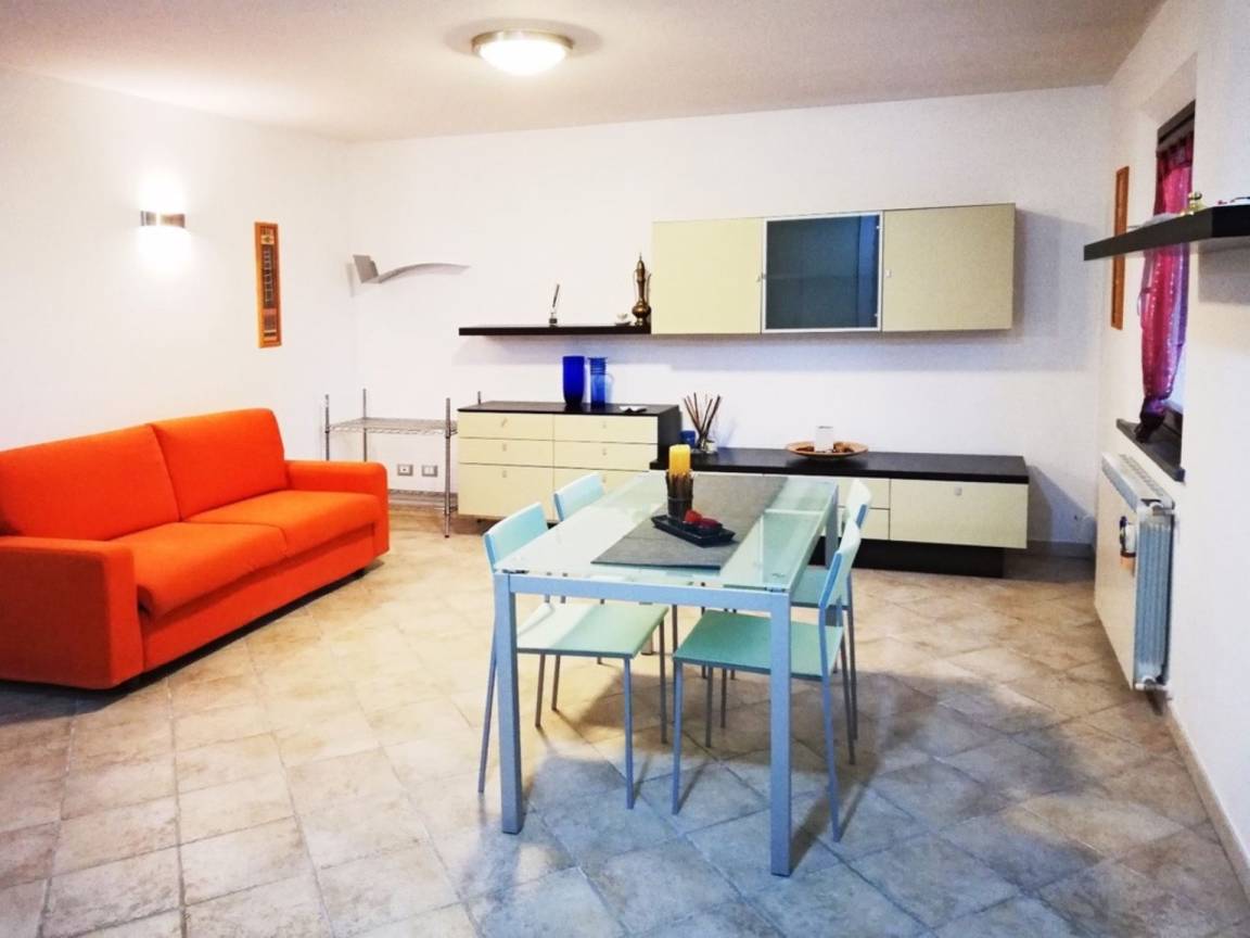 70 M² House ∙ 1 Bedroom ∙ 5 Guests - Massa