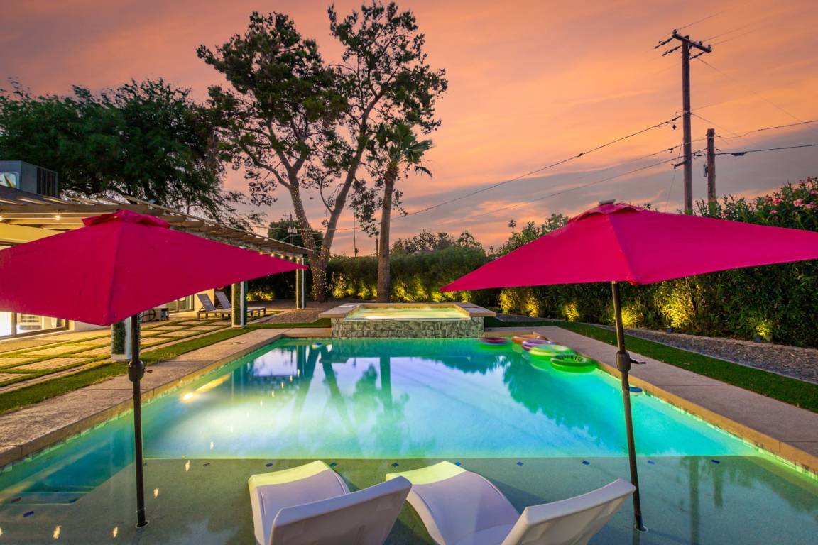 House ∙ 4 Bedrooms ∙ 8 Guests - Phoenix Zoo, Phoenix