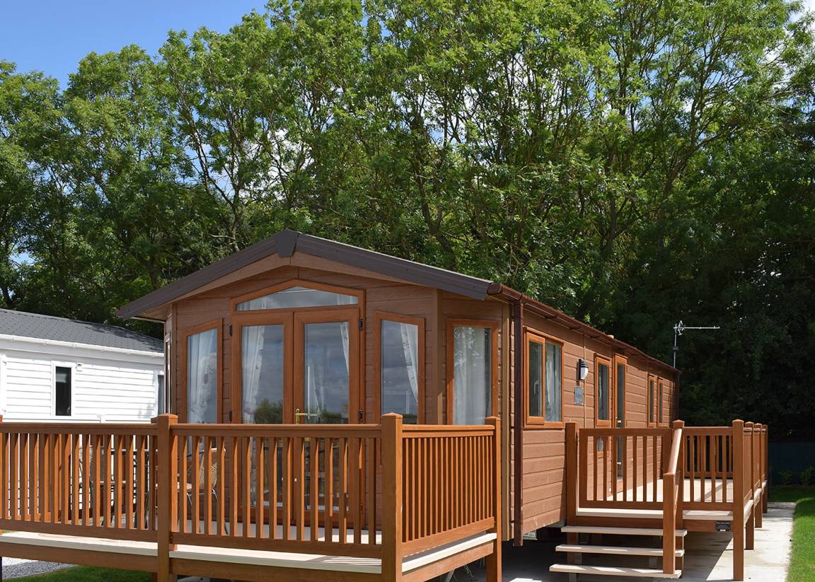 Caravan ∙ 2 Bedrooms ∙ 4 Guests - Kingston upon Hull