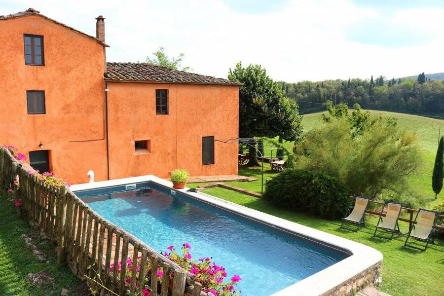 350 M² Casa Rural ∙ 7 Habitaciones ∙ 17 Huéspedes - Siena