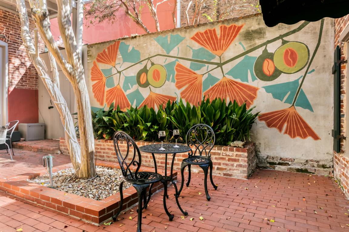 Condo ∙ 2 Bedrooms ∙ 4 Guests - Natchez, MS