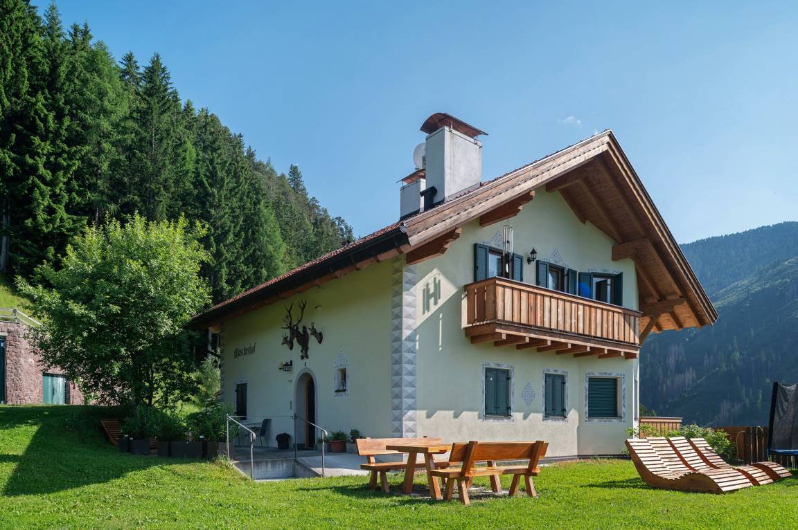 120 M² Apartment ∙ 2 Bedrooms ∙ 6 Guests - Val Gardena