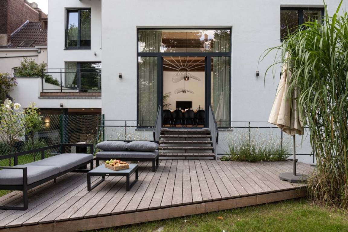 220 M² Huoneisto ∙ 3 Makuuhuonetta ∙ 6 Vierasta - Bryssel