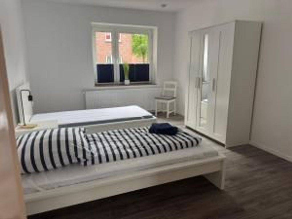 74 M² Huoneisto ∙ 2 Makuuhuonetta ∙ 5 Vierasta - Wilhelmshaven