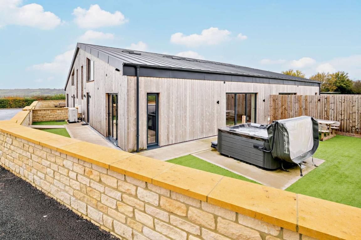 Cottage ∙ 3 Bedrooms ∙ 6 Guests - Bourton-on-the-Water