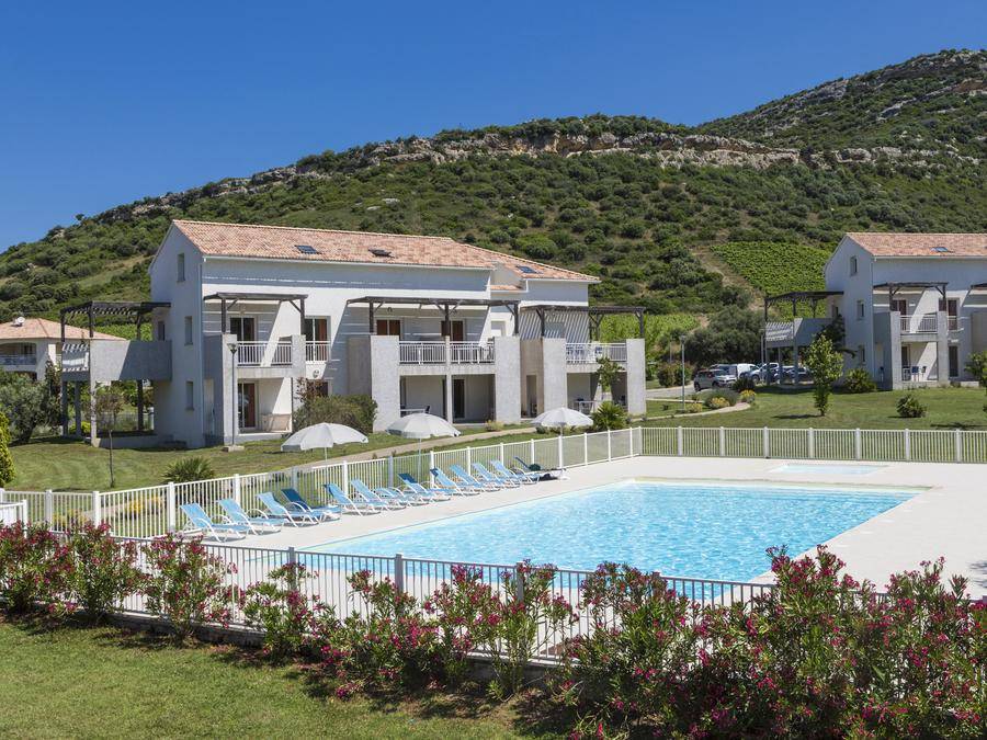 61 M² Apartment ∙ 2 Bedrooms ∙ 8 Guests - Bastia