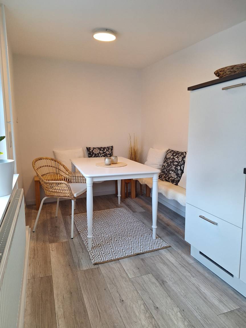 80 M² Ferienwohnung ∙ 1 Schlafzimmer ∙ 2 Gäste - Schotten
