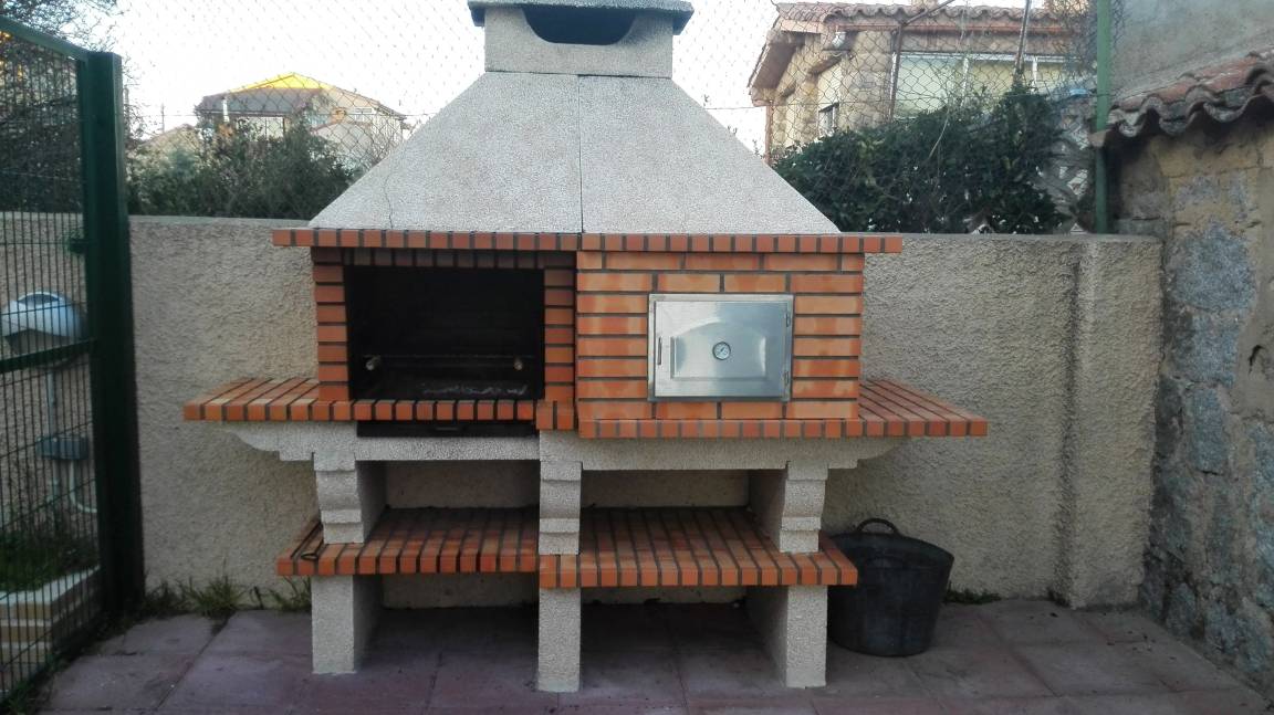 House ∙ 4 Bedrooms ∙ 8 Guests - Ávila‎