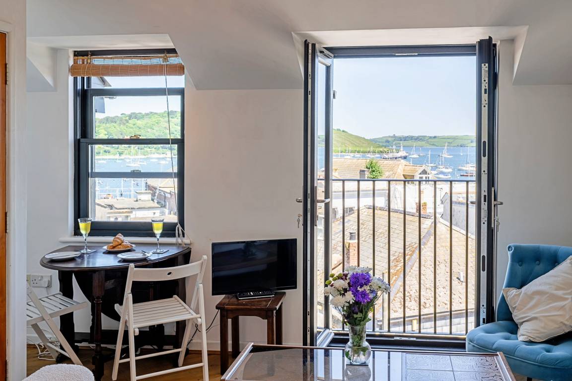 80 M² Apartment ∙ 1 Bedroom ∙ 2 Guests - Penryn