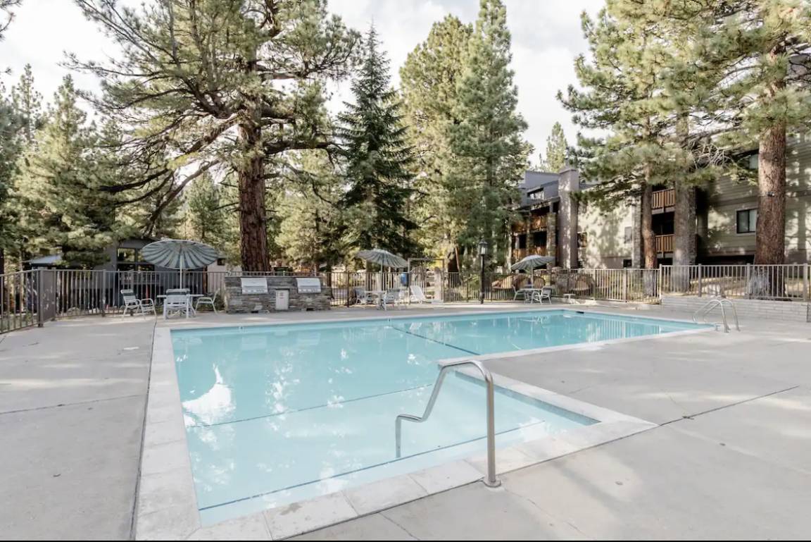 65 M² Apartment ∙ 1 Bedroom ∙ 4 Guests - California