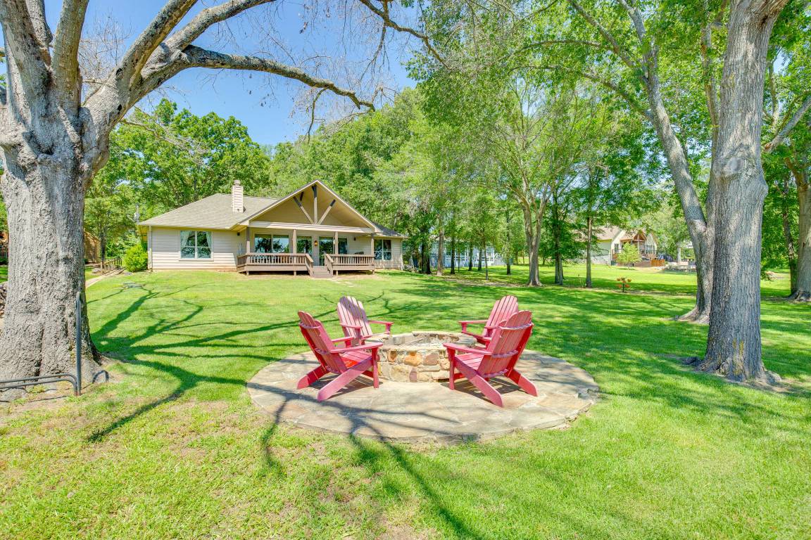 224 M² House ∙ 4 Bedrooms ∙ 12 Guests - Log Cabin, TX