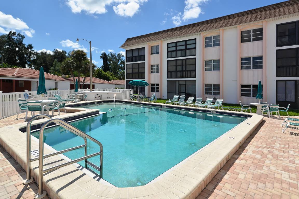 84 M² Apartment ∙ 2 Bedrooms ∙ 5 Guests - Siesta Key, FL