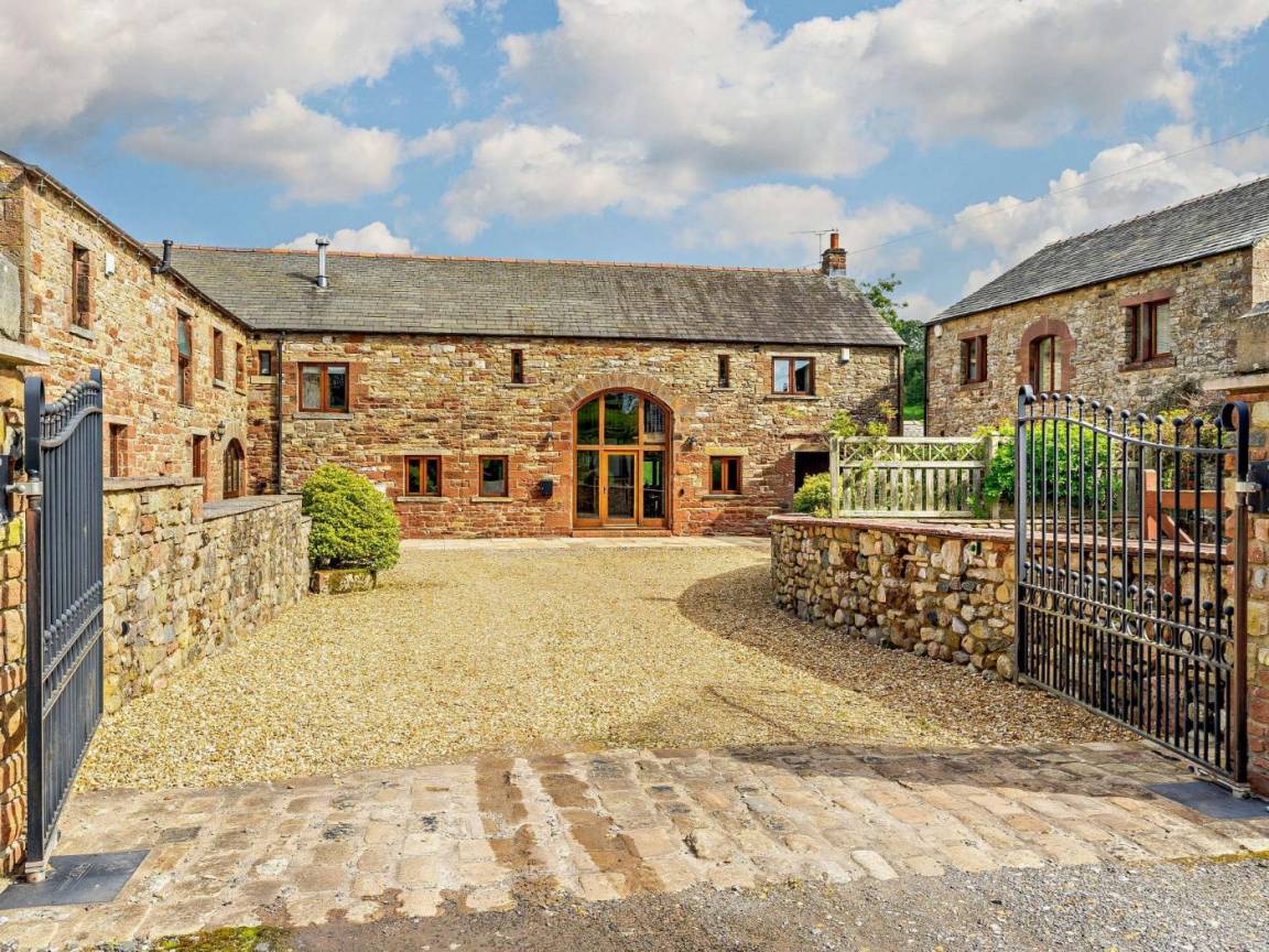 Cottage ∙ 4 Bedrooms ∙ 8 Guests - Kirkby Stephen