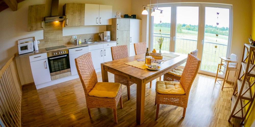 85 M² Ferienhaus ∙ 2 Schlafzimmer ∙ 5 Gäste - Herrieden