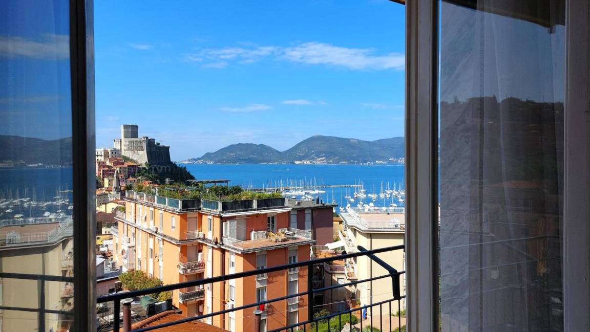 110 M² Apartamento ∙ 2 Quartos ∙ 5 Hóspedes - Lerici