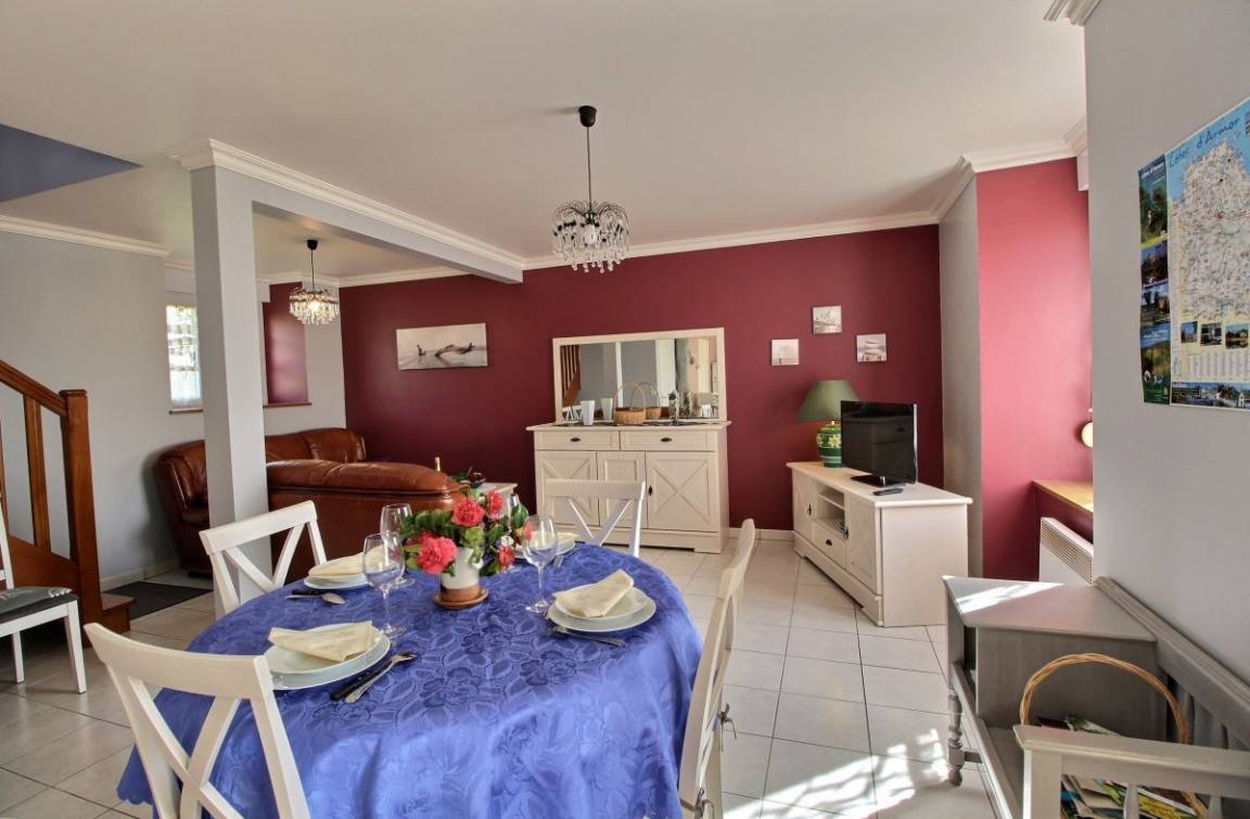 80 M² Gîte ∙ 3 Chambres ∙ 4 Personnes - Moncontour