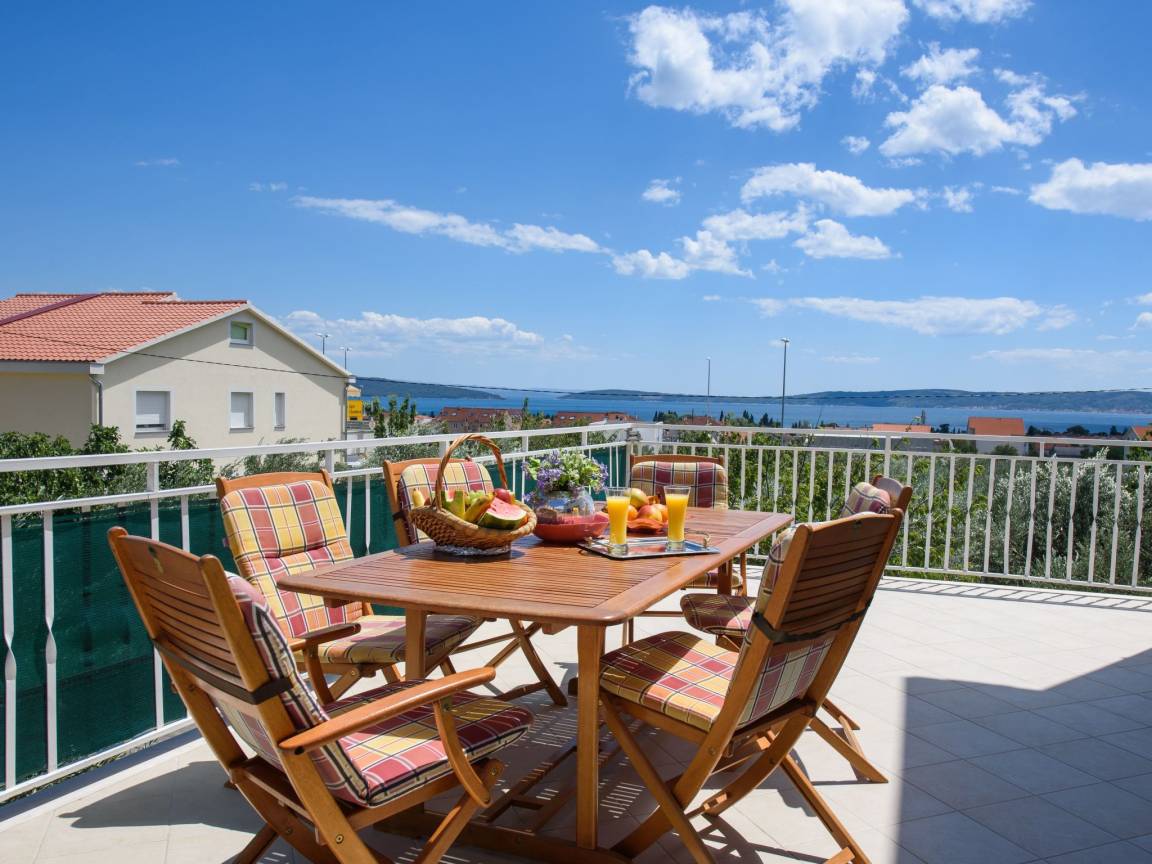 250 M² Maison De Vacances ∙ 6 Chambres ∙ 12 Personnes - Split