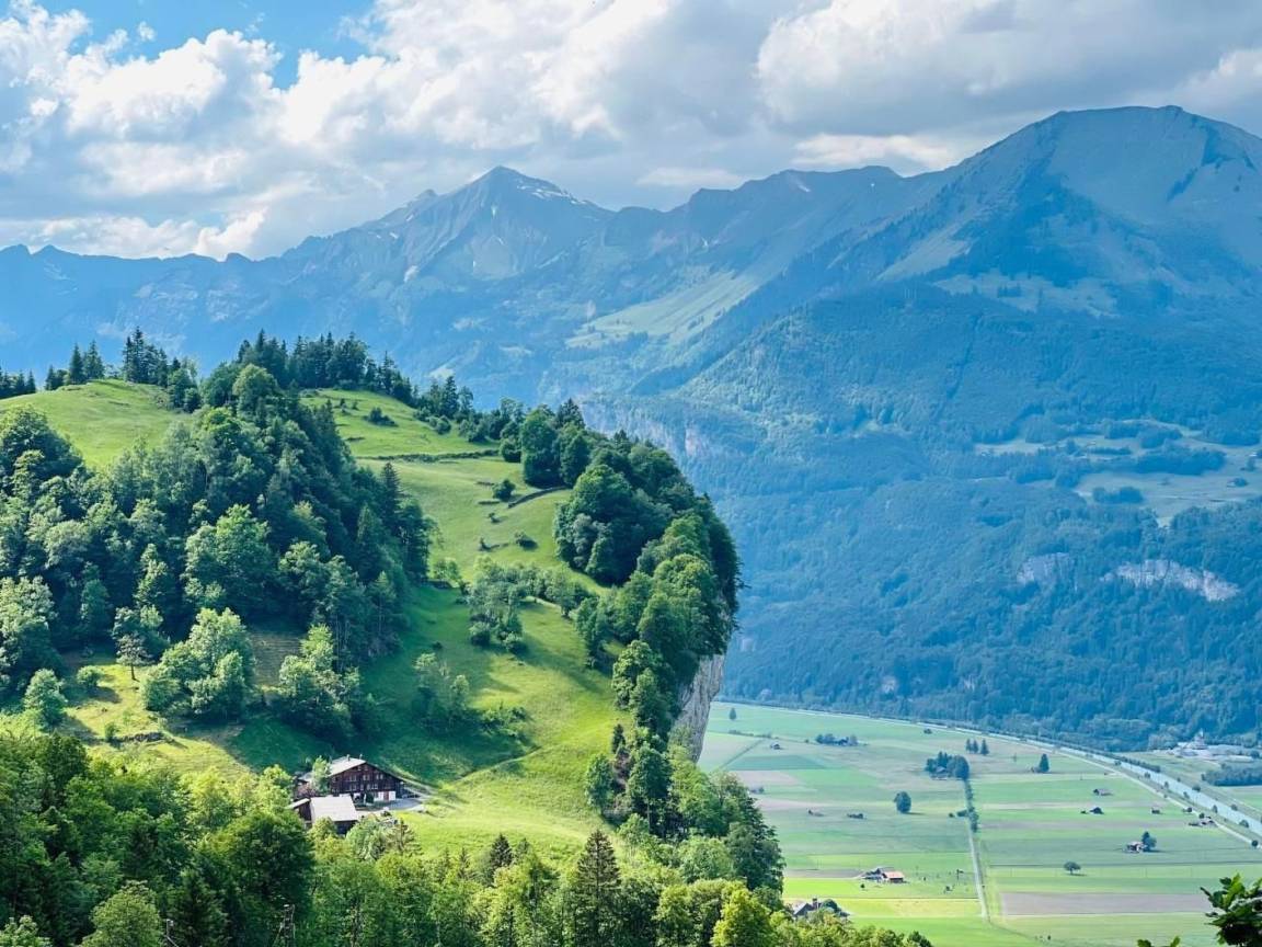 75 M² Apartment ∙ 1 Bedroom ∙ 5 Guests - Brienz