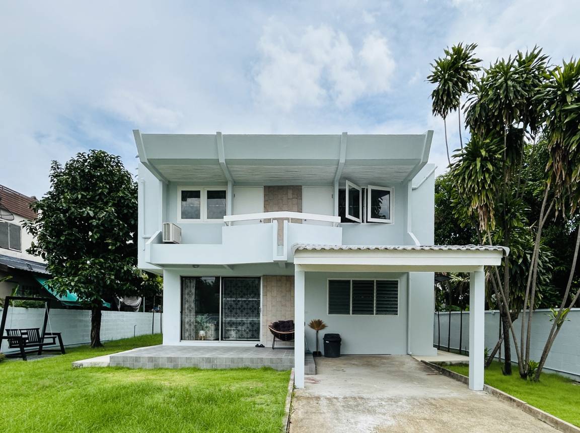 299 M² House ∙ 4 Bedrooms ∙ 8 Guests - Bangkok