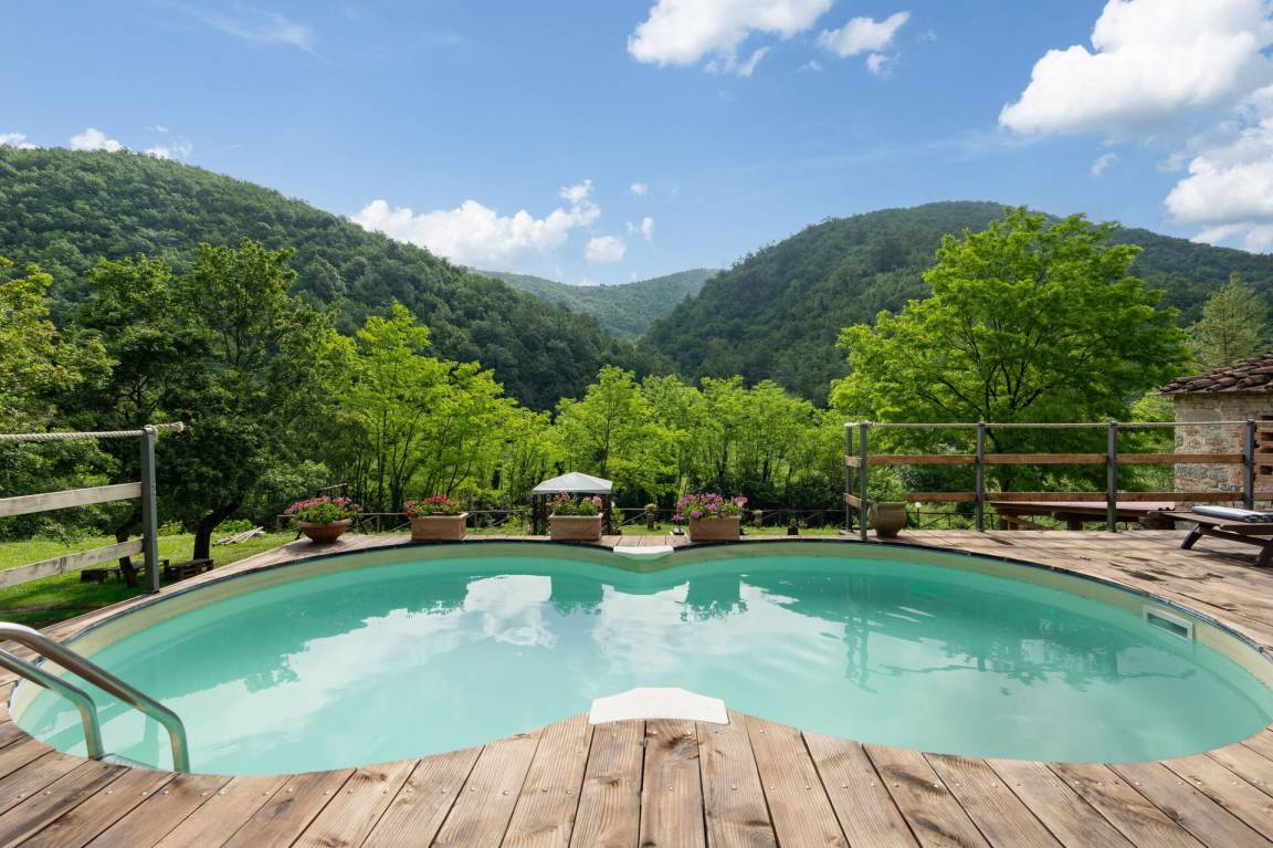 300 M² Villa ∙ 6 Bedrooms ∙ 14 Guests - Florenz