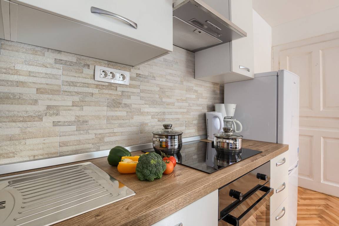 70 M² Ferienwohnung ∙ 2 Schlafzimmer ∙ 6 Gäste - Mali Lošinj