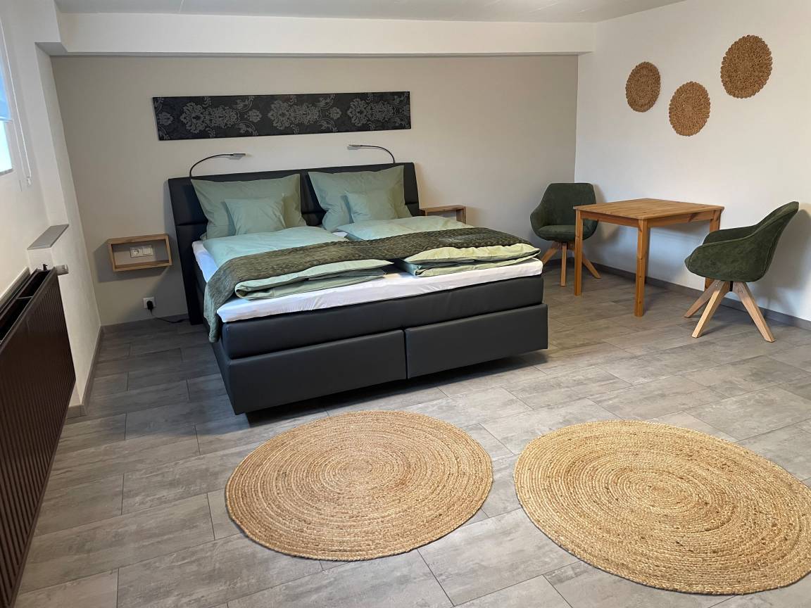 Ferienwohnung ∙ 4 Schlafzimmer ∙ 8 Gäste - Gersfeld (Rhön)