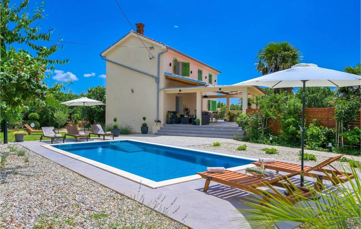 100 M² Ferienhaus ∙ 3 Schlafzimmer ∙ 8 Gäste - Krk