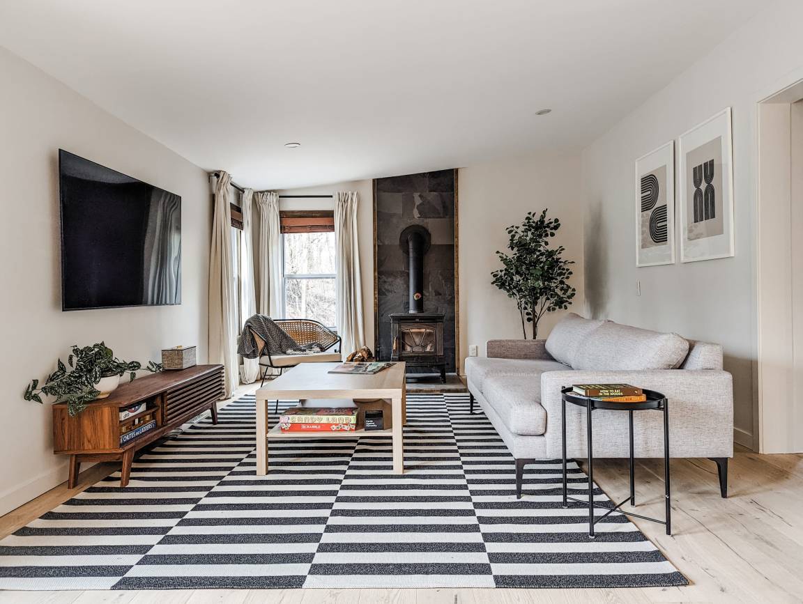 House ∙ 2 Bedrooms ∙ 6 Guests - Hudson, NY