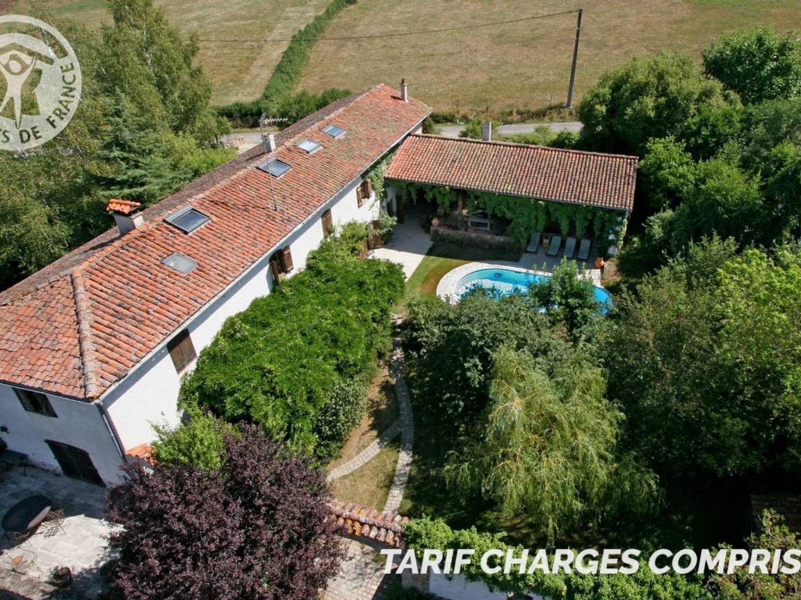 300 M² Cottage ∙ 6 Chambres ∙ 13 Personnes - Montrond-les-Bains