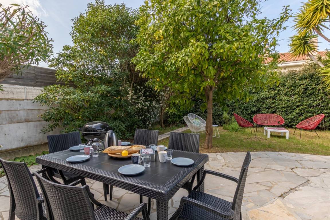 90 M² Maison De Vacances ∙ 3 Chambres ∙ 6 Personnes - Sanary-sur-Mer