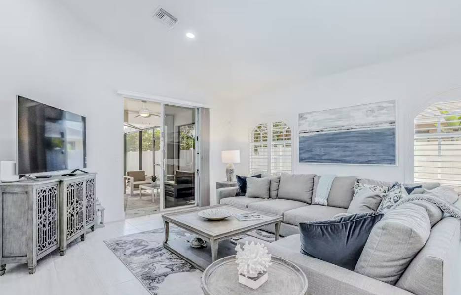 149 M² House ∙ 4 Bedrooms ∙ 11 Guests - Naples, FL