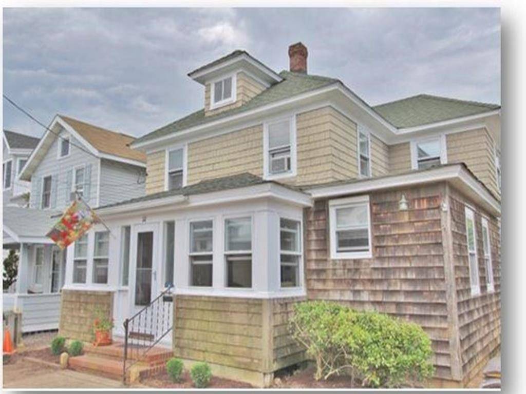 House ∙ 4 Bedrooms ∙ 12 Guests - Long Beach Island, NJ