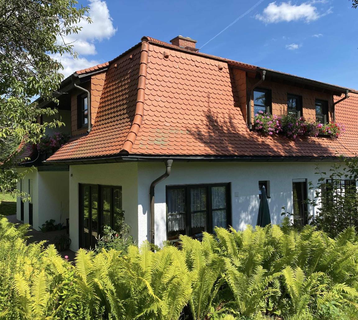 28 M² Ferienwohnung ∙ 1 Schlafzimmer ∙ 2 Gäste - Markneukirchen