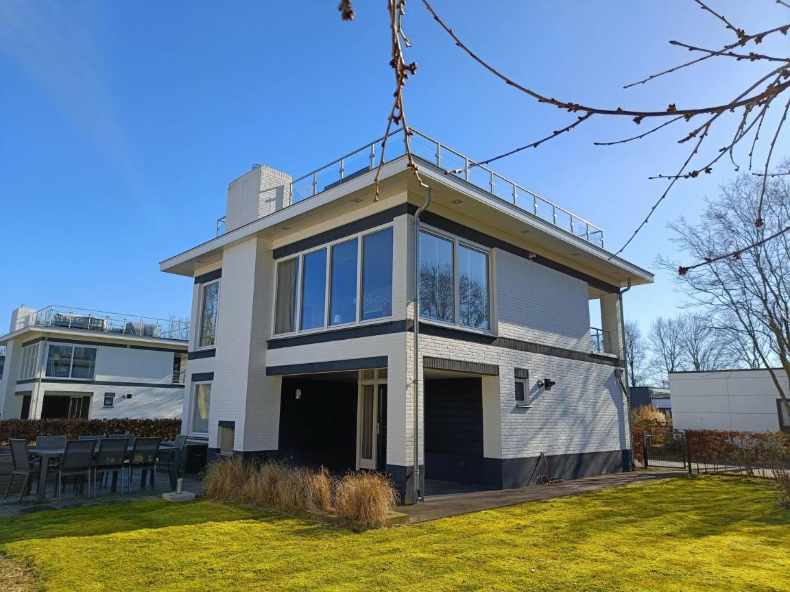 110 M² Ferienhaus ∙ 4 Schlafzimmer ∙ 8 Gäste - Elburg