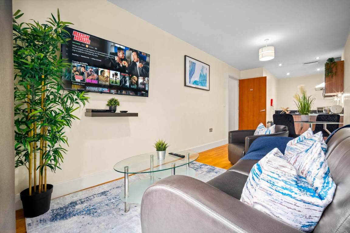 65 M² Ferienwohnung ∙ 1 Schlafzimmer ∙ 2 Gäste - Birmingham