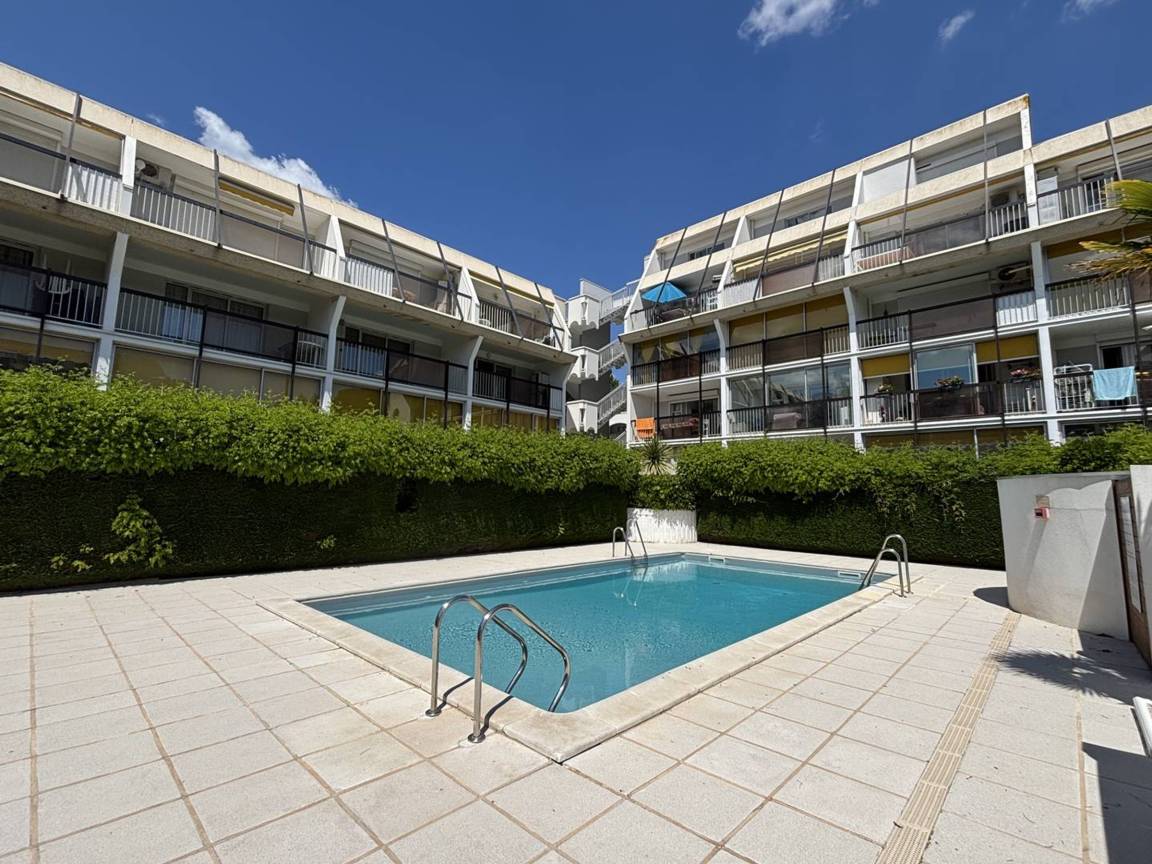 20 M² Studio ∙ 1 Chambre ∙ 4 Personnes - Saint-Aunès