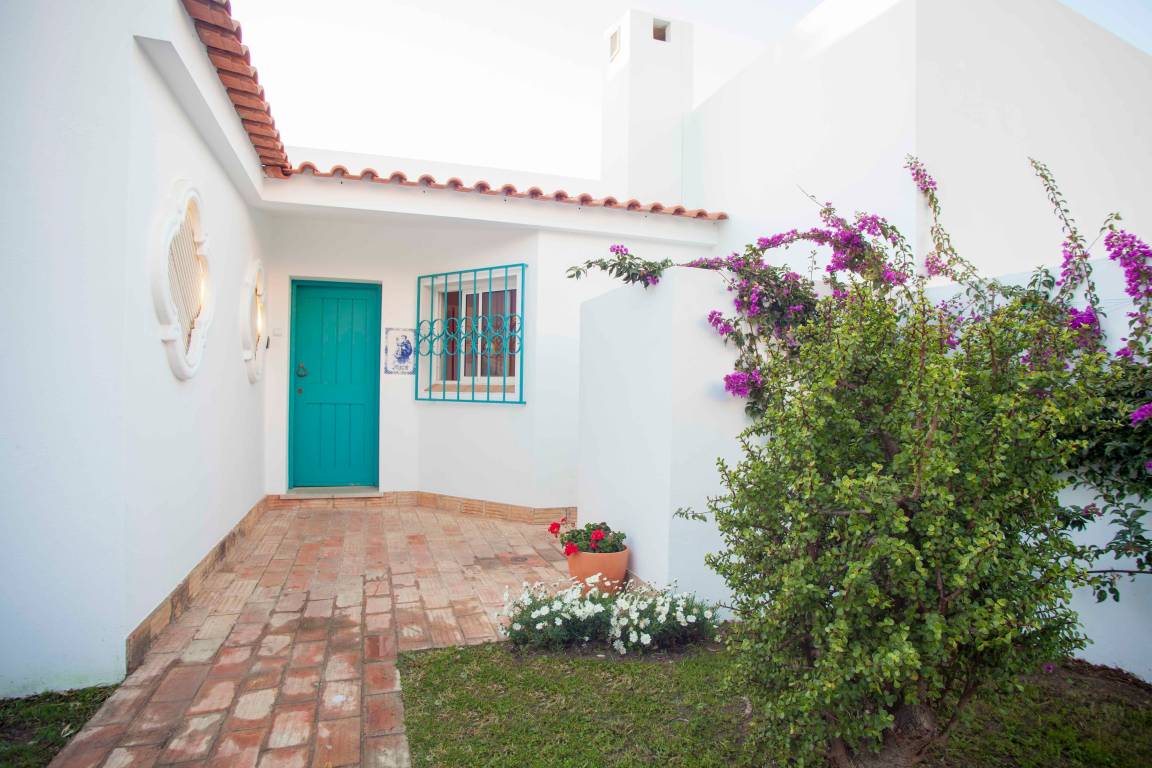 105 M² Talo ∙ 2 Makuuhuonetta ∙ 5 Vierasta - Alvor
