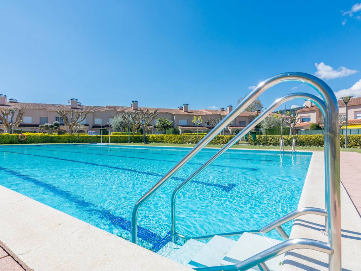151 M² Casa Rural ∙ 4 Habitaciones ∙ 8 Huéspedes - Calella