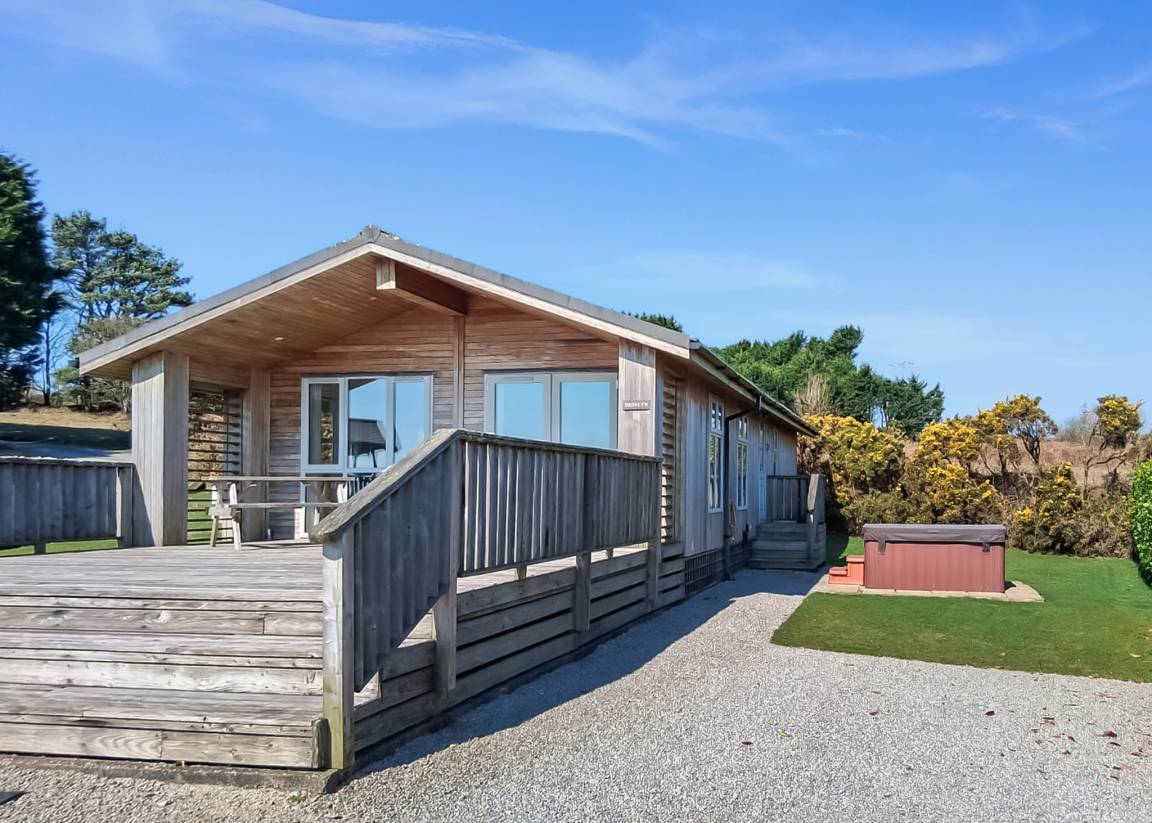 Chalet ∙ 2 Bedrooms ∙ 4 Guests - Cornwall