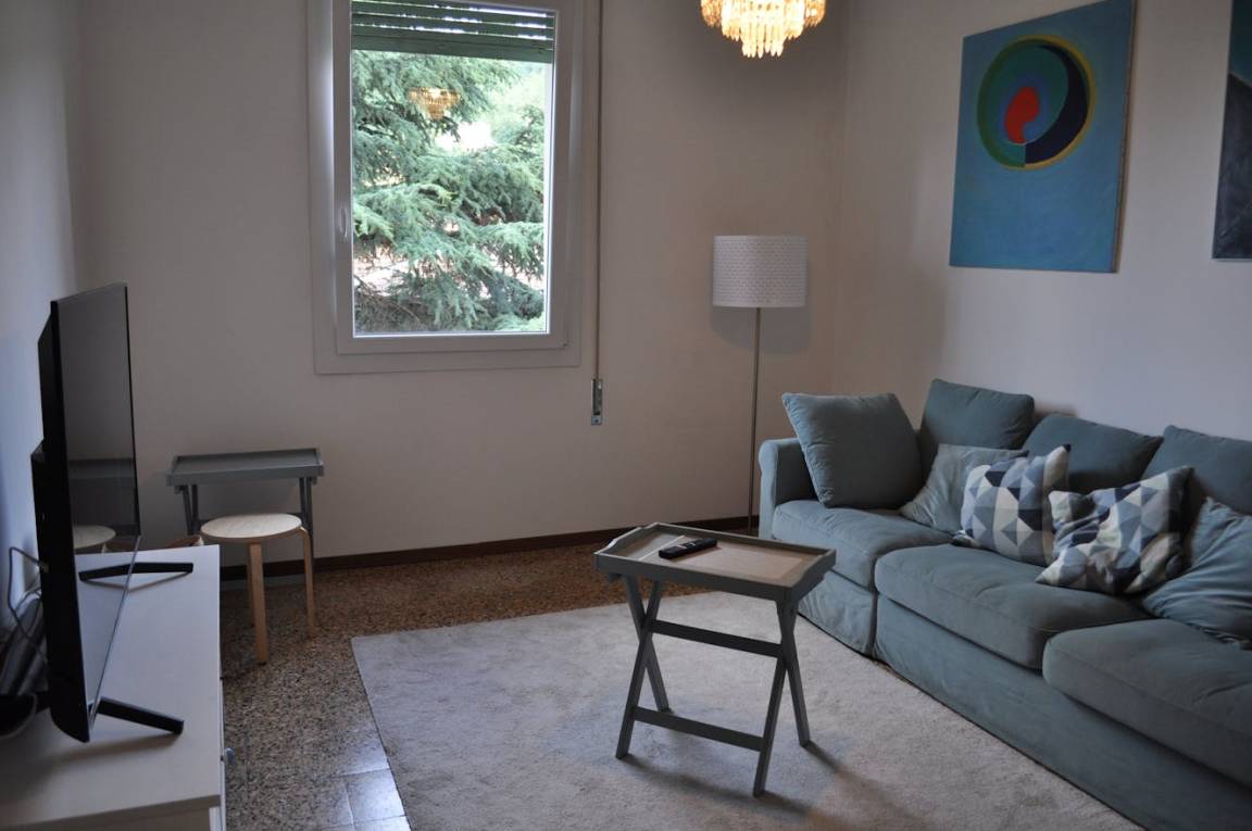 78 M² Appartamento ∙ 2 Camere Da Letto ∙ 4 Ospiti - Bologna