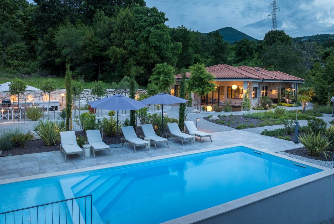 200 M² Villa ∙ 5 Schlafzimmer ∙ 12 Gäste - Rijeka