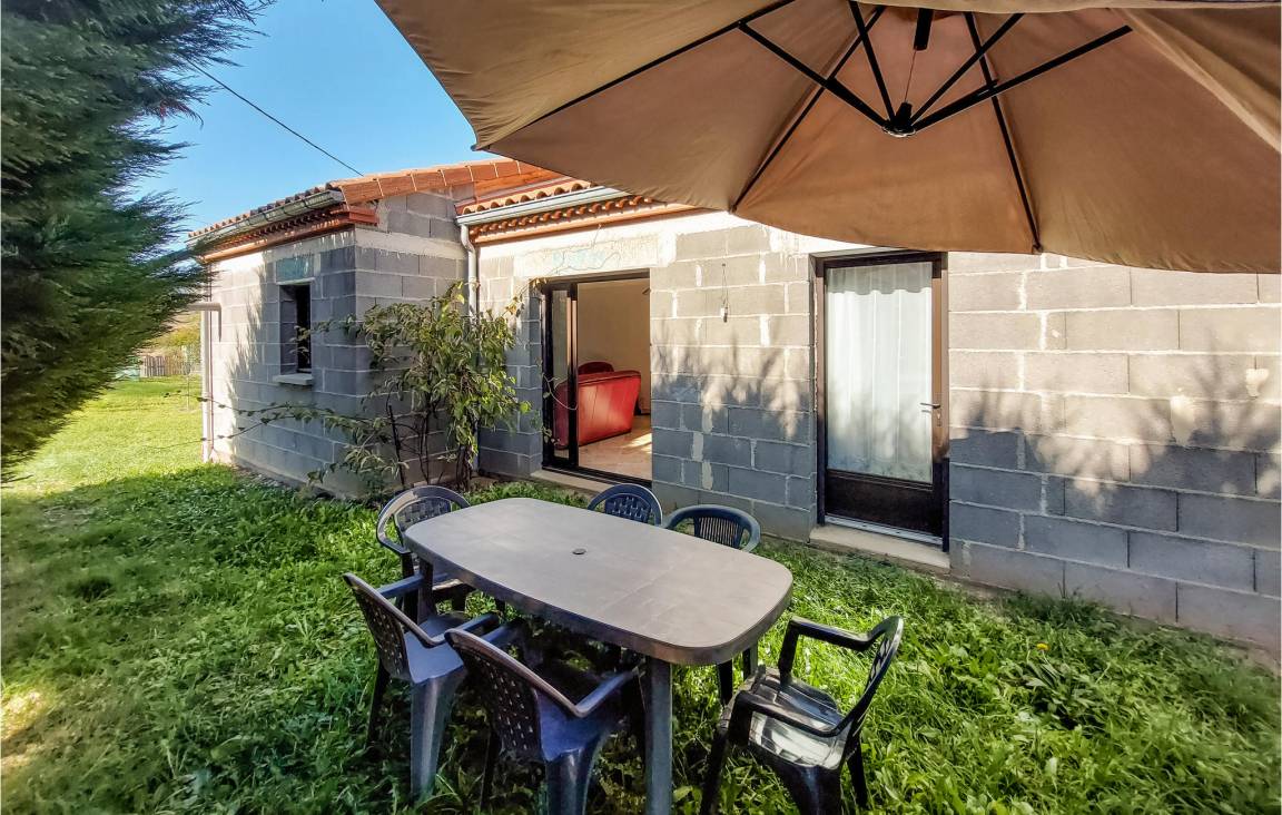 135 M² Huis ∙ 3 Slaapkamers ∙ 6 Gasten - Langeac