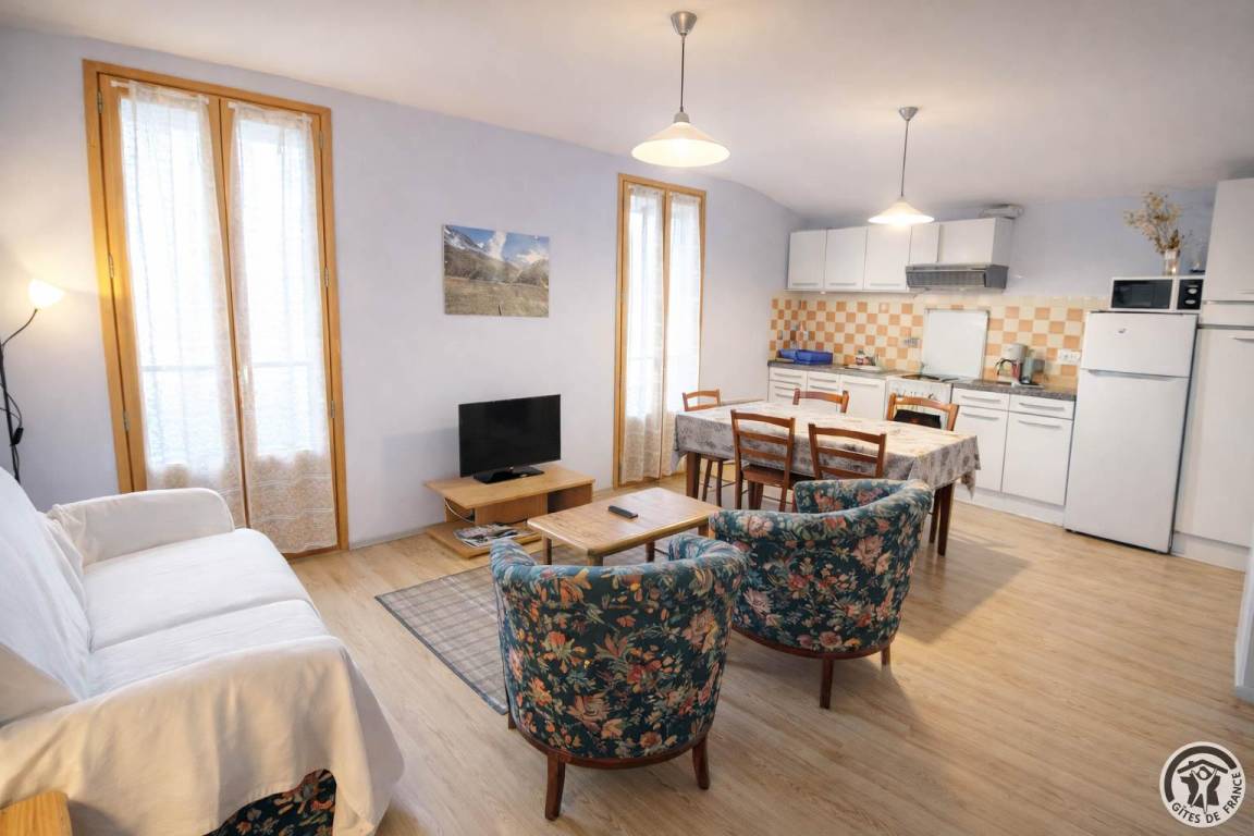 71 M² Gîte ∙ 2 Chambres ∙ 5 Personnes - Tarascon-sur-Ariège